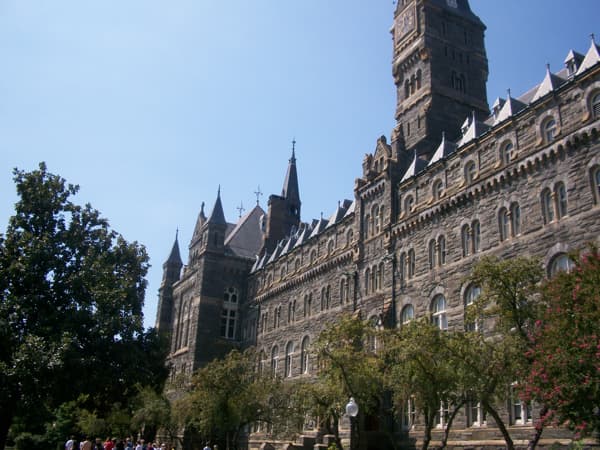 Georgetown University - College Transitions