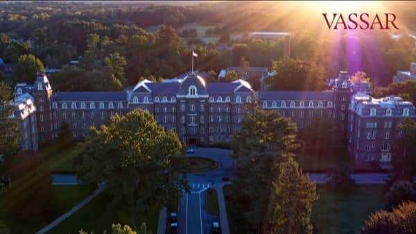 Vassar College - College Transitions